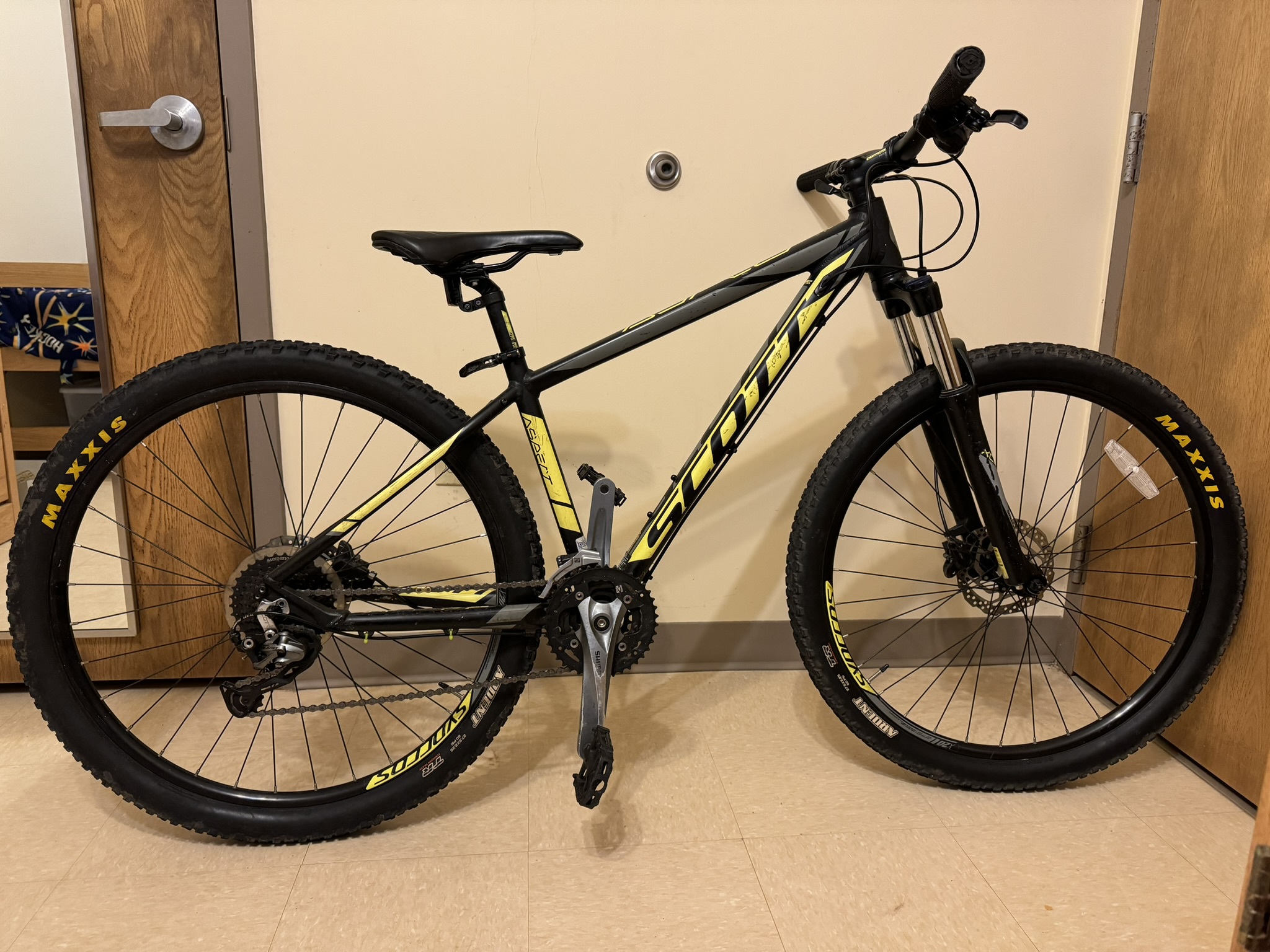 2017 Scott Aspect 740 - BicycleBlueBook.com